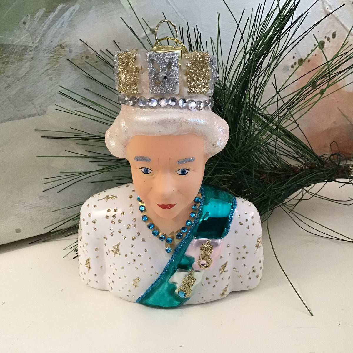 Queen Elizabeth II – Bench Home